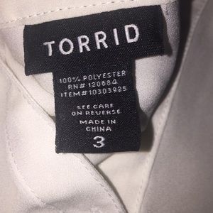 torrid | Tops | Torrid White Size 3 Top Like New Wore X | Poshmark